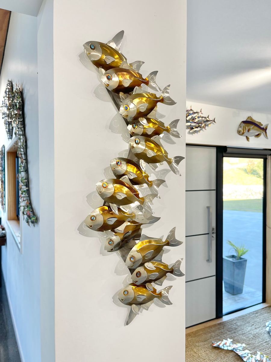 Gold Detailed Vertical Steel School of Fish Sculpture – Jiwa Steel